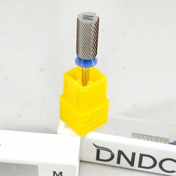 MEDIUM – large flat head – evahousenailssupply.com